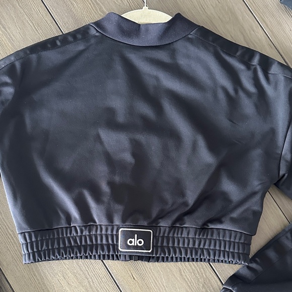 ALO Yoga | Jackets & Coats | Alo Yoga Black Jacket | Poshmark
